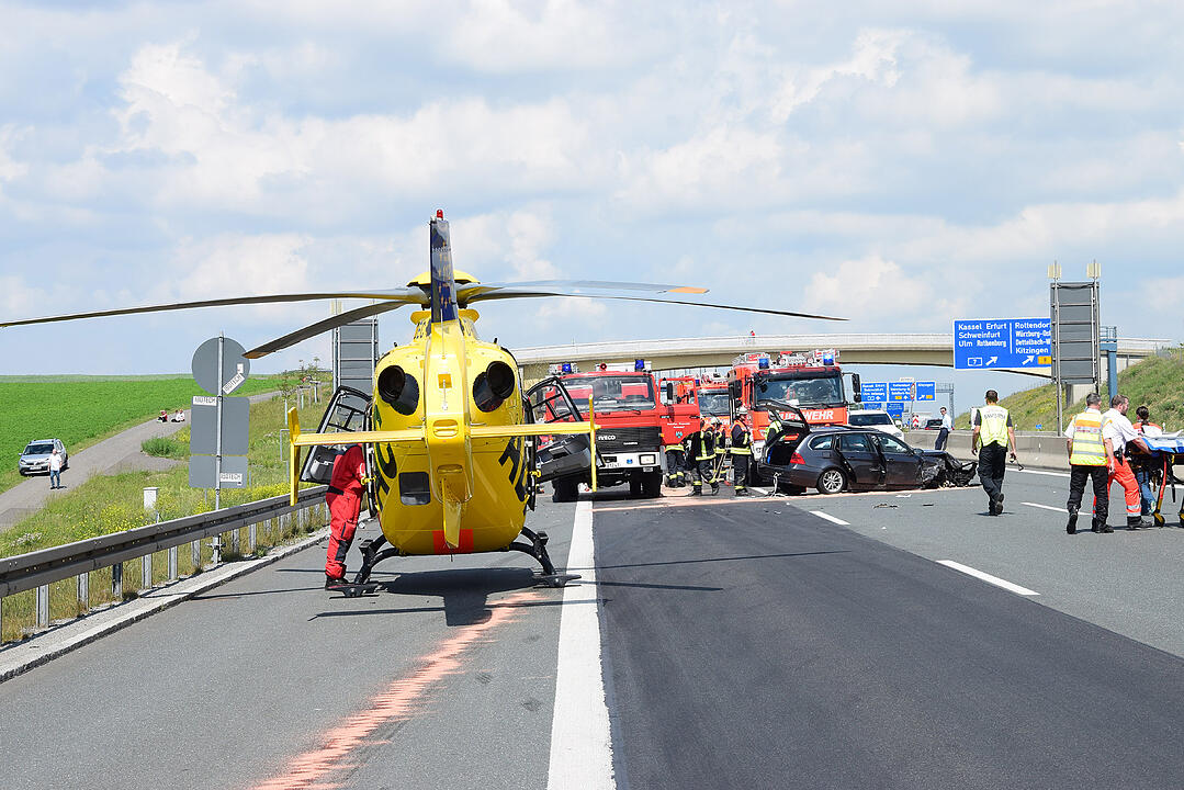 Schwerer Unfall auf A3 - Bildergalerie