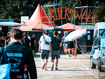 Neuensee im Kreis Lichtenfels: Rock im Wald 2023 startet am Wochenende - Stoner- & Heavy-Rock ...