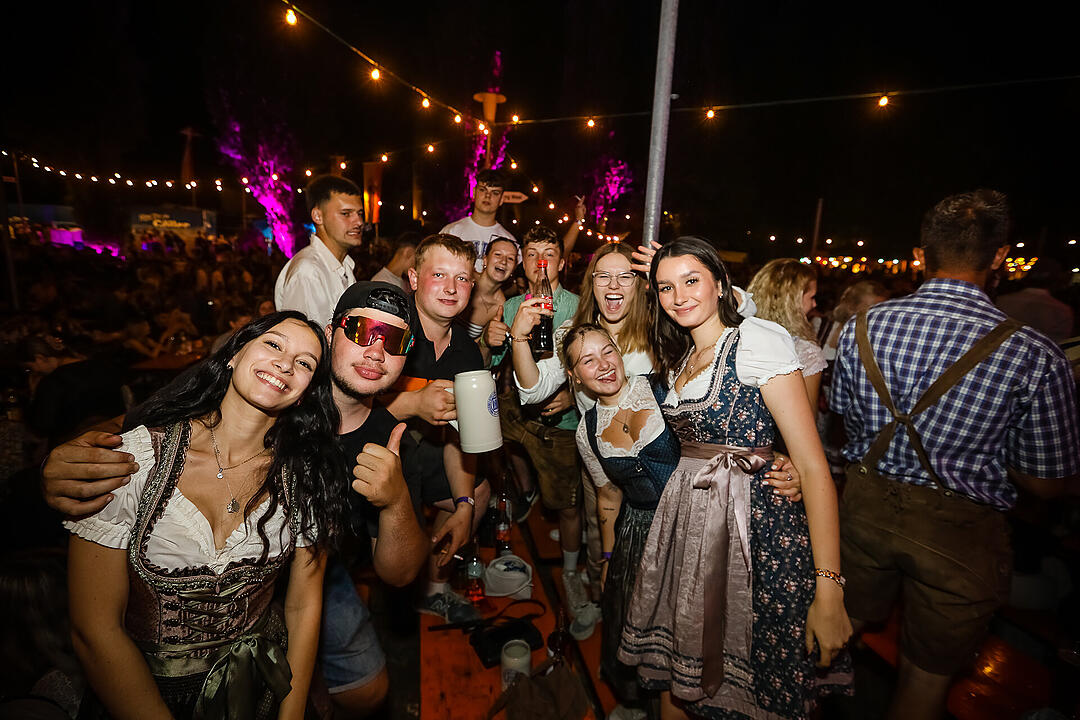 Sand am Main: Altmain Weinfest 2023 - Hier gibt es die Fotos vom Montag! - Bildergalerie