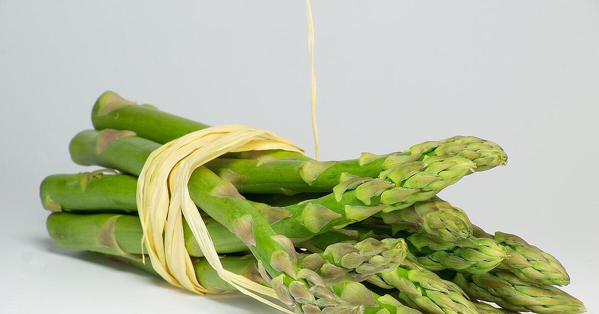 Spargel "rückwärts" kochen: Matschige Spargelköpfe sind Vergangenheit
