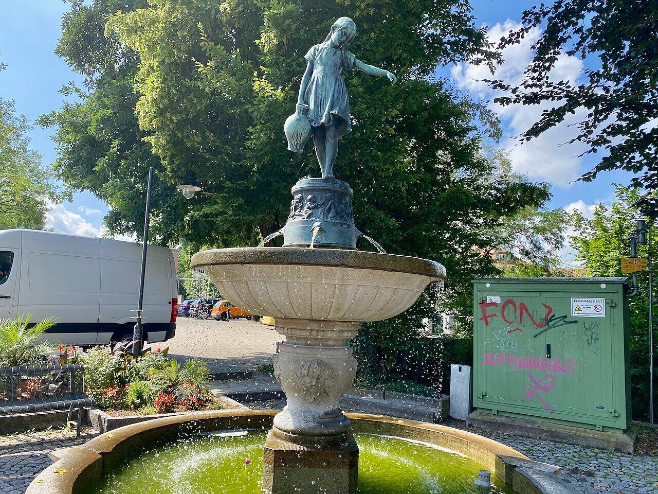 Brunnengeschichten: Sehenswerte Brunnen in Roth - die Stadt in einem ...