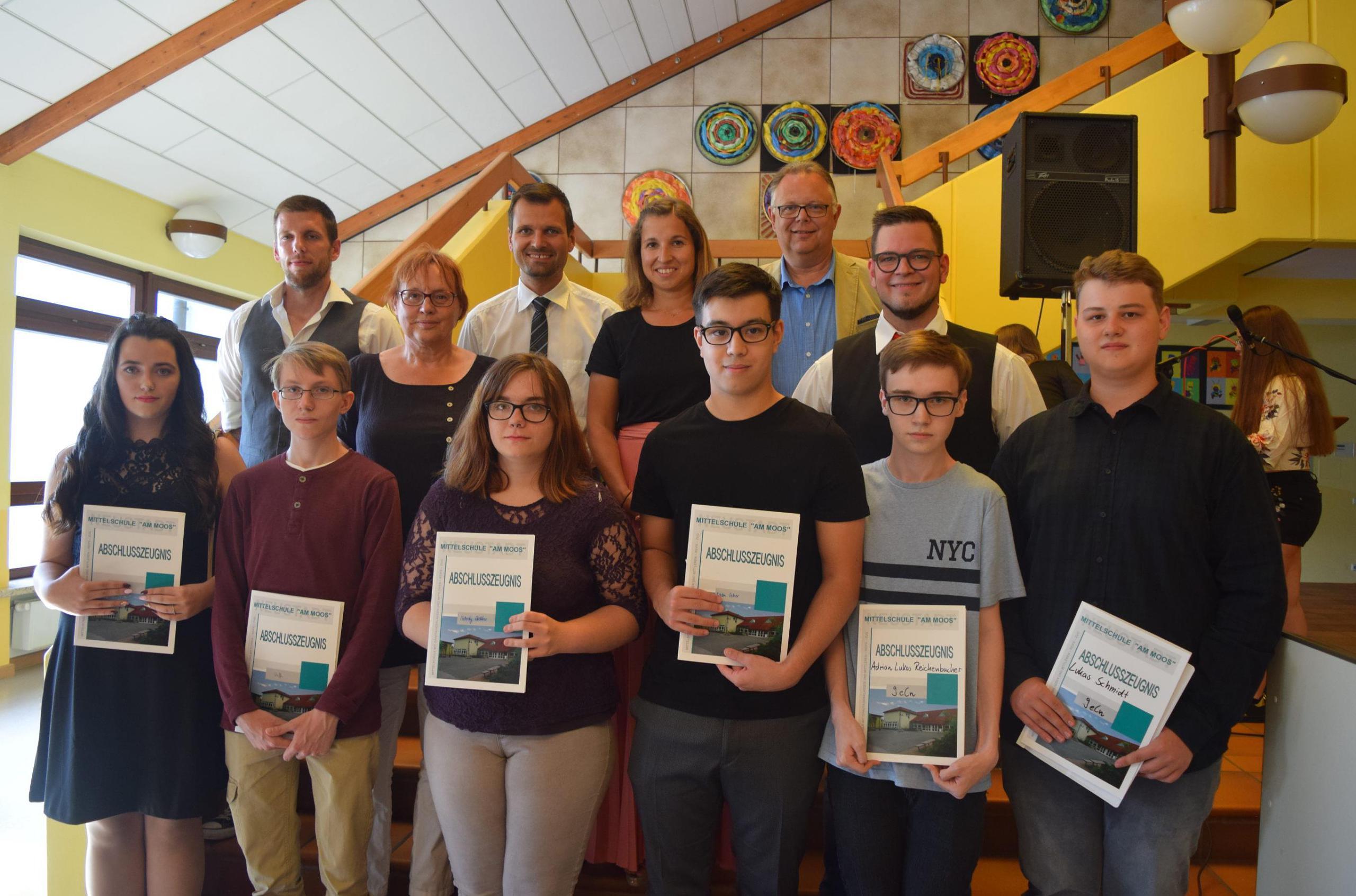 Die Neustadter Mittelschule am Moos entlässt 43 Absolventen