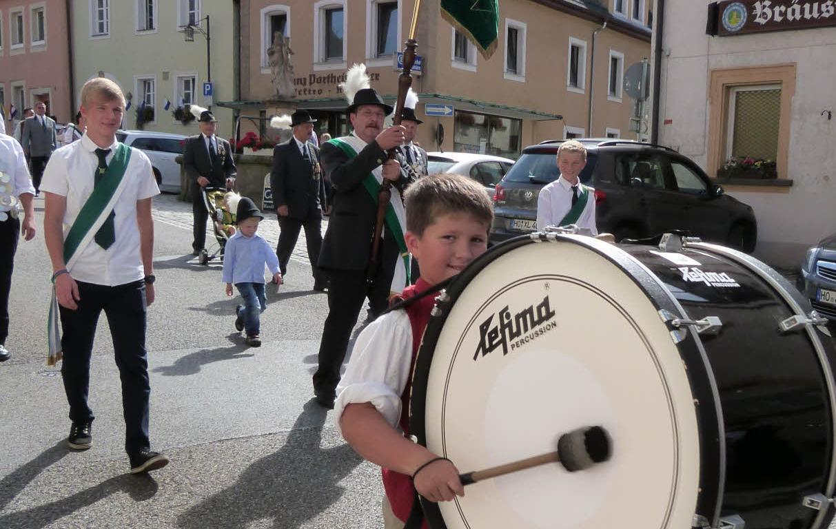 Simone Bauer holt sich die Schützenkrone