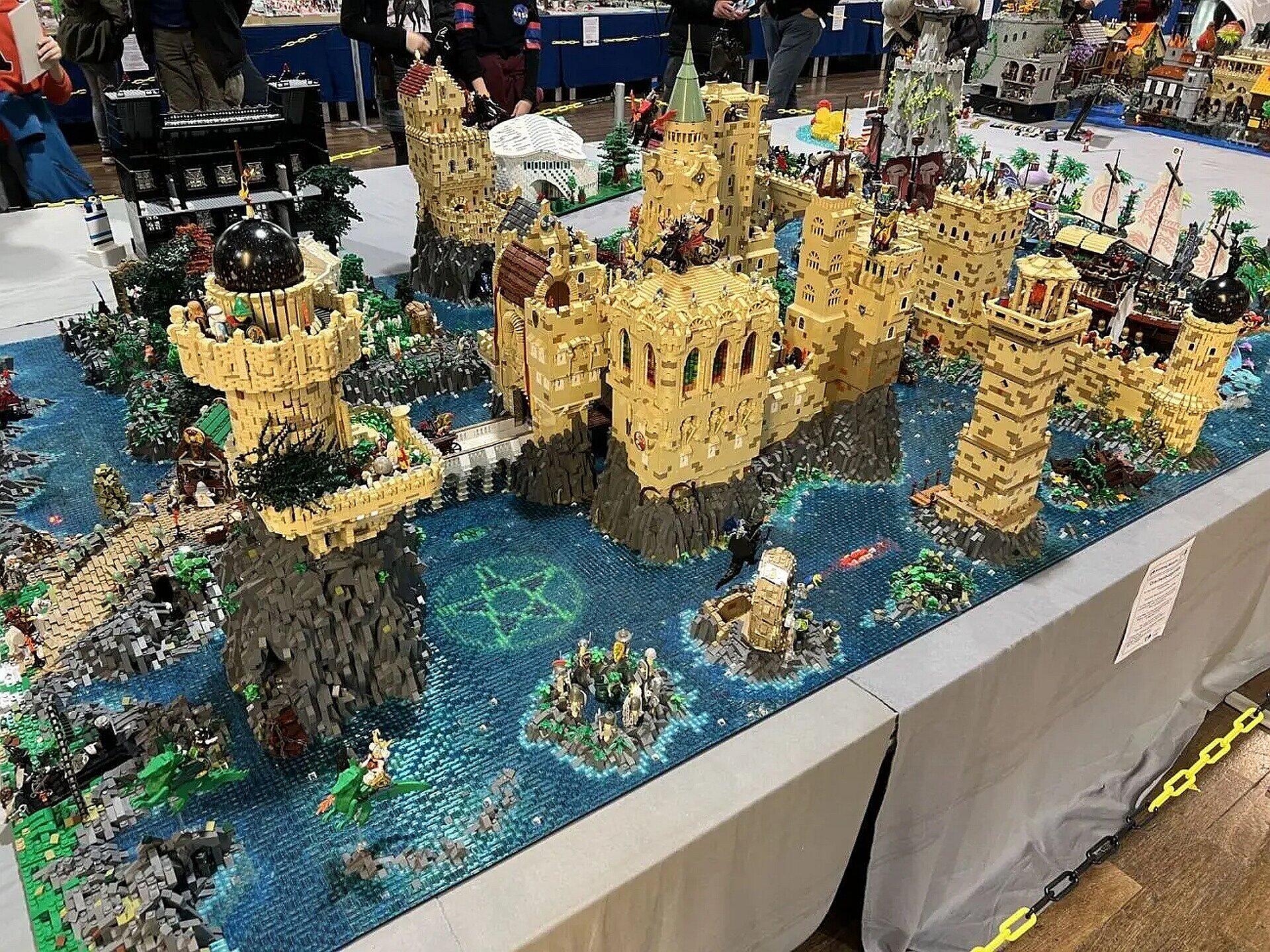 Größte Lego-Show Deutschlands: Hier gibt es beeindruckende Modelle zu ...