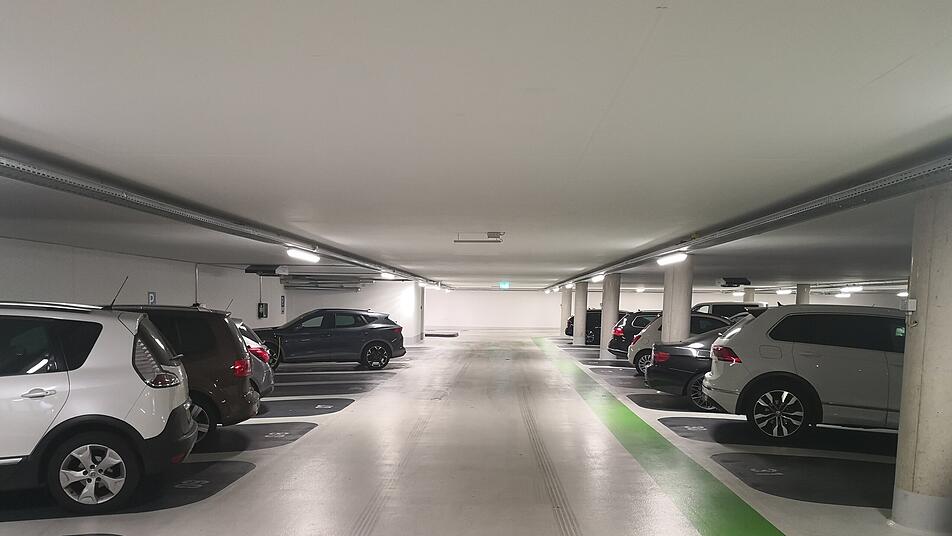 Oberasbach: Rathaus-Tiefgarage Ende April gesperrt - neues ...