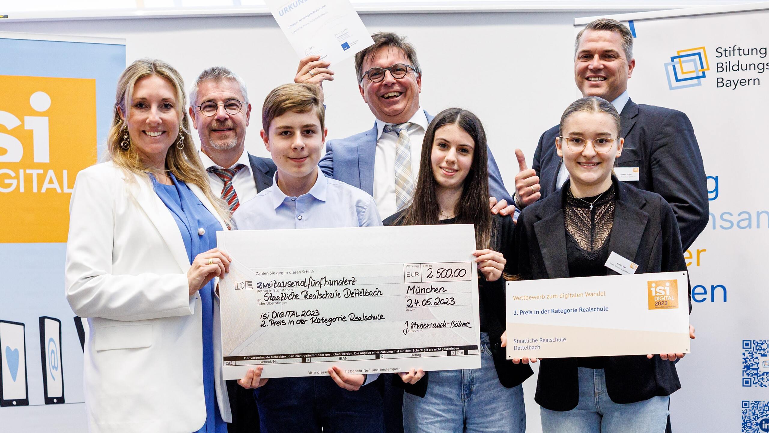 Realschule Dettelbach gewinnt bayerischen Schulinnovationspreis