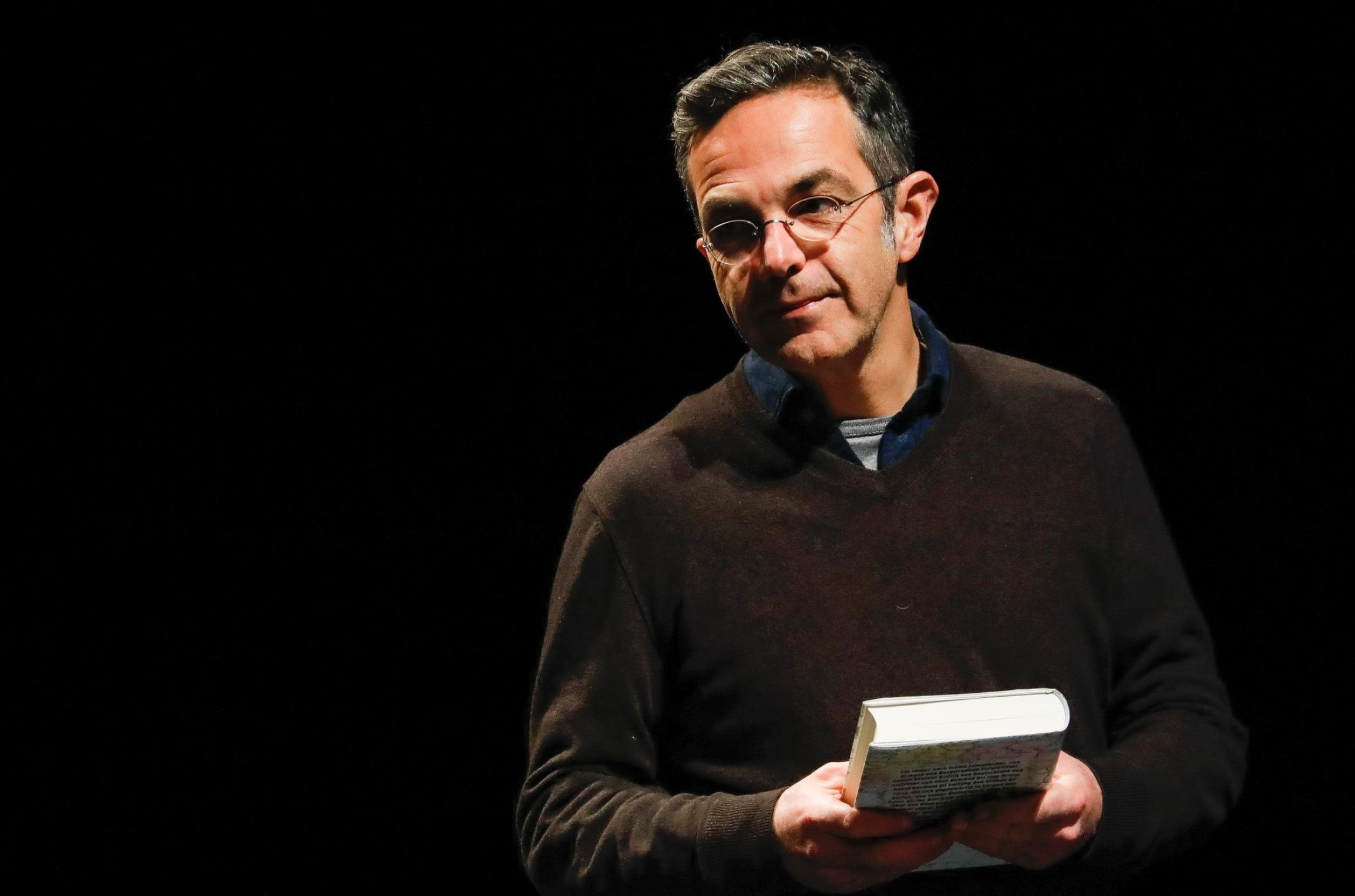 Ergriffen folgen die Bamberger den Worten von Navid Kermani