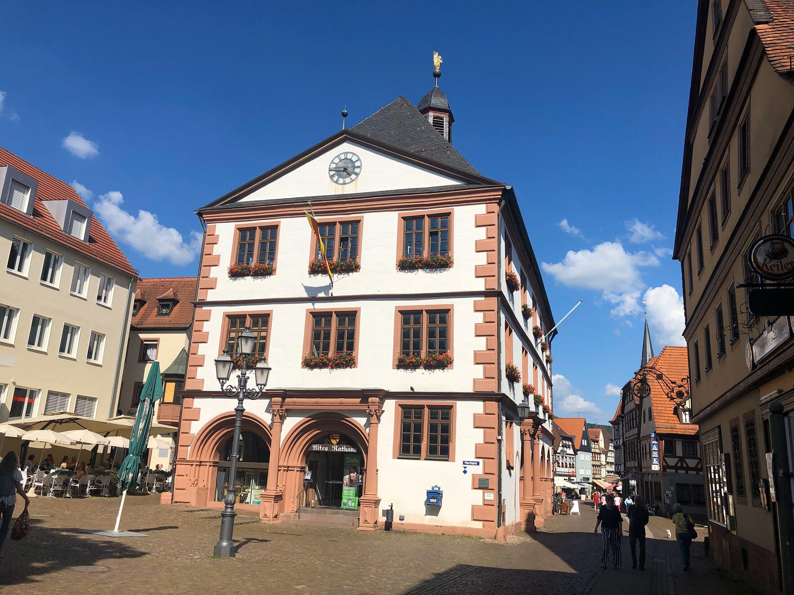 Lohr am Main: Die Schneewittchenstadt entdecken