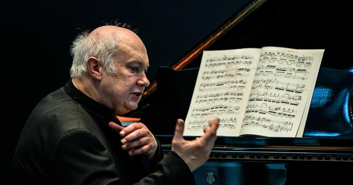 Michael Leslie in Coburg: tiefgründig in Wort und Ton