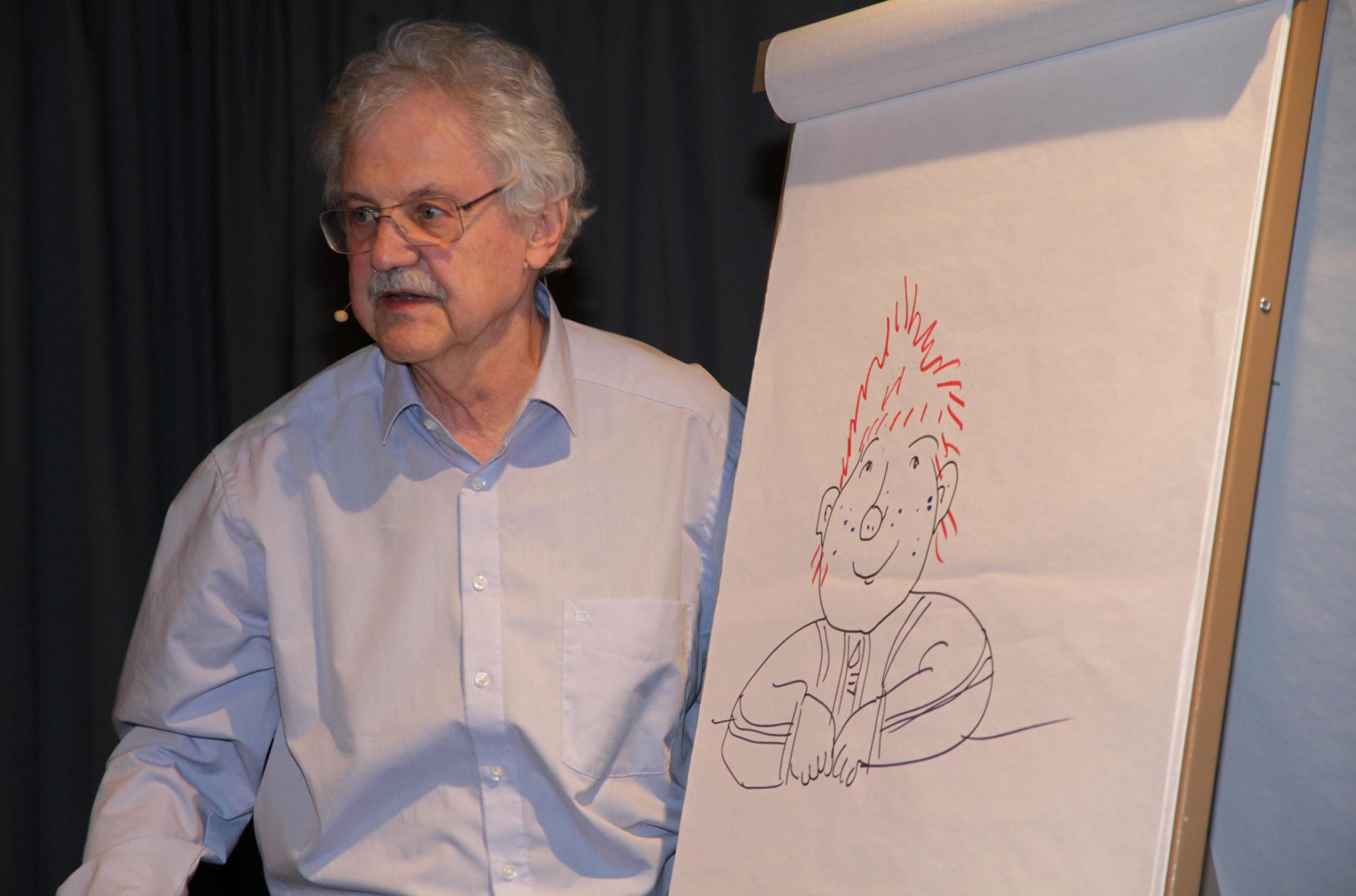 Paul Maar liest und zeichnet in Eggolsheim und begeistert die Kinder