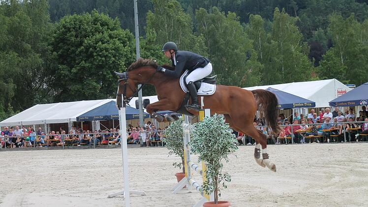 Mitwitzer Reitertage: Brühl siegt abgebrüht