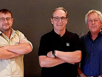 Hohe Würdigung: Sommeracher Gerhard Pfaff mit Hans-Böckler-Medaille ...