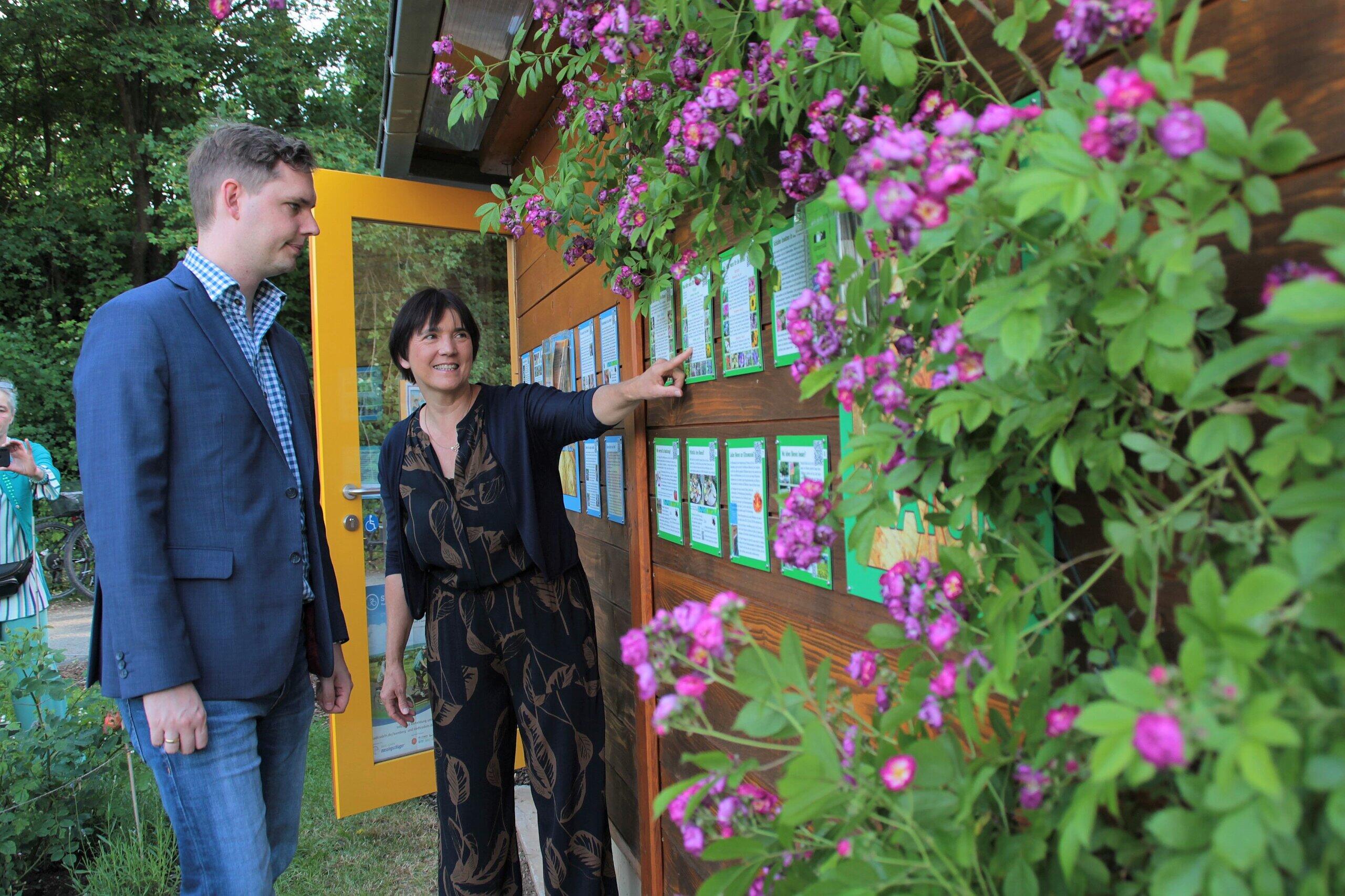 Bamberg: Interaktive Schautafeln im Erba-Park eröffnet - Bienen, Honig ...