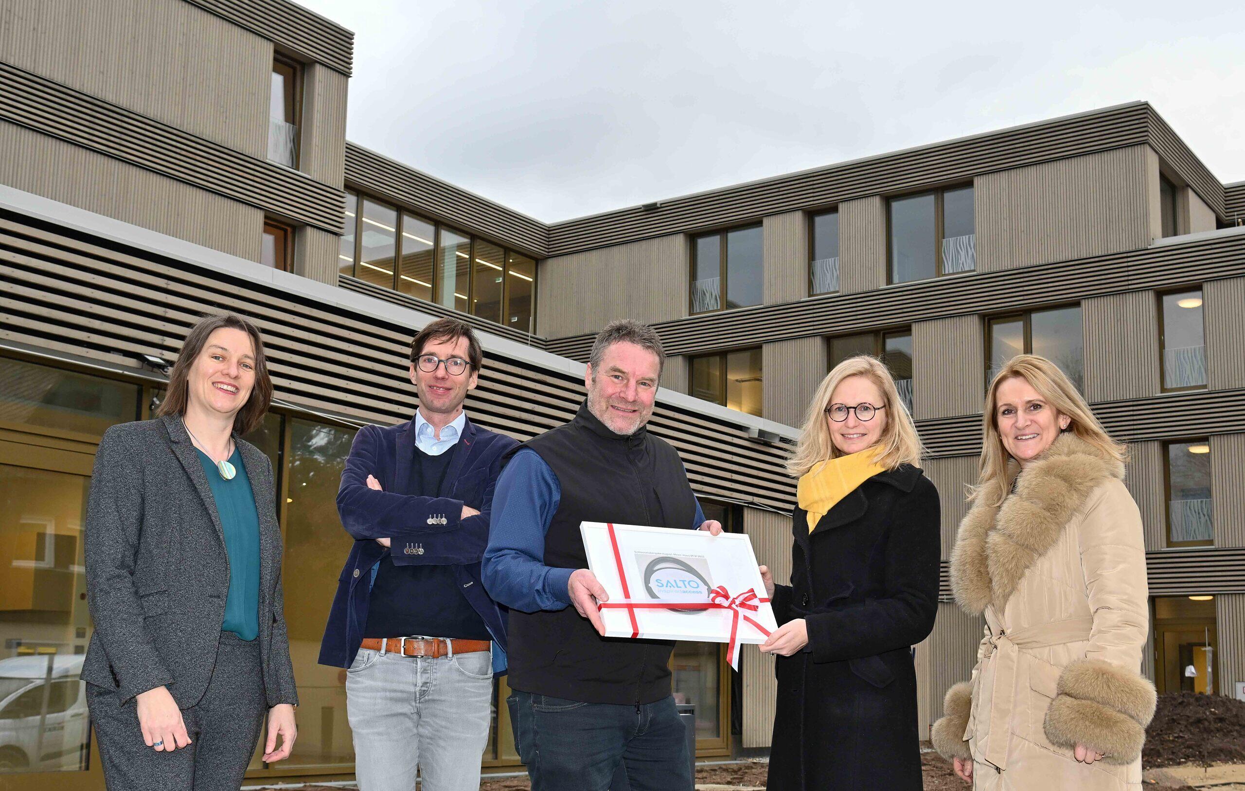 Nürnberg: Weiterer Meilenstein für neue Pflegeeinrichtung - August ...