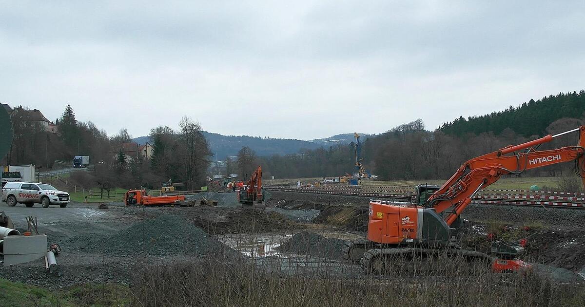 Bahn: Straßenbauer sind Hinweis auf Elektrifizierung bei Untersteinach ...