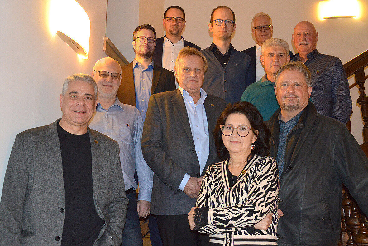 Schwabach: Stadt zeichnet engagierte Wahlhelfer aus - "ohne sie nicht ...