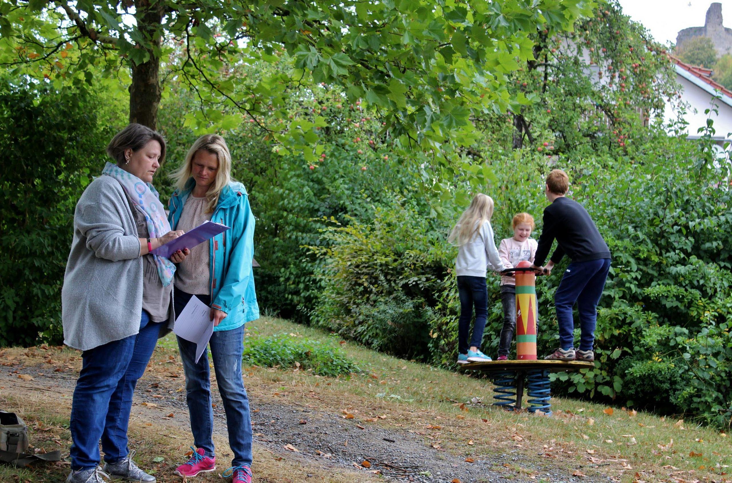 Geheimgang vom Spielplatz zur Burg?