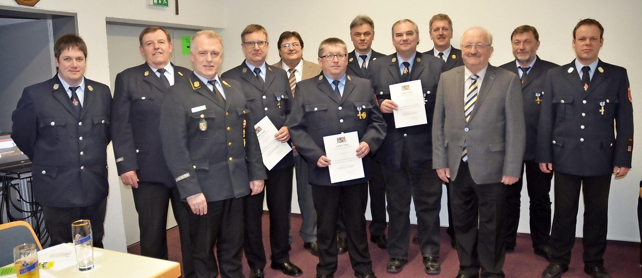Sechs Ehrungen für je 40 Jahre Dienst