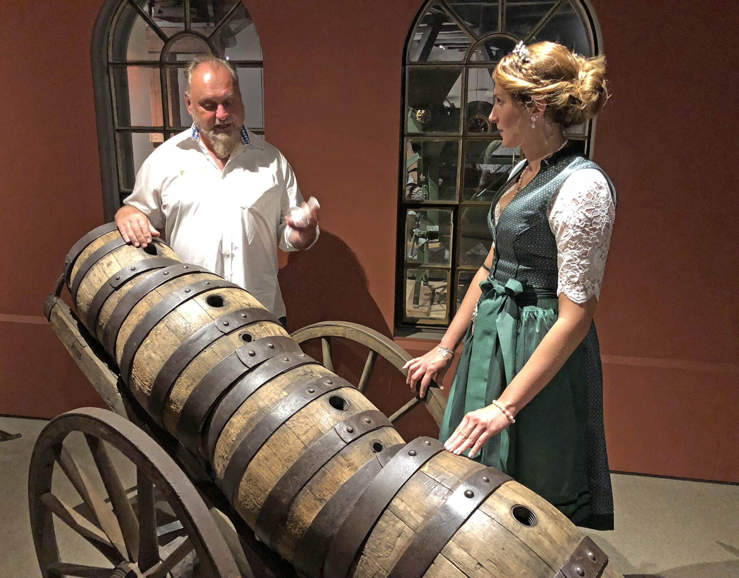 Kulmbach: Neue Bayerische Bierkönigin gesucht - Brauereibund bildet Finalistinnen aus
