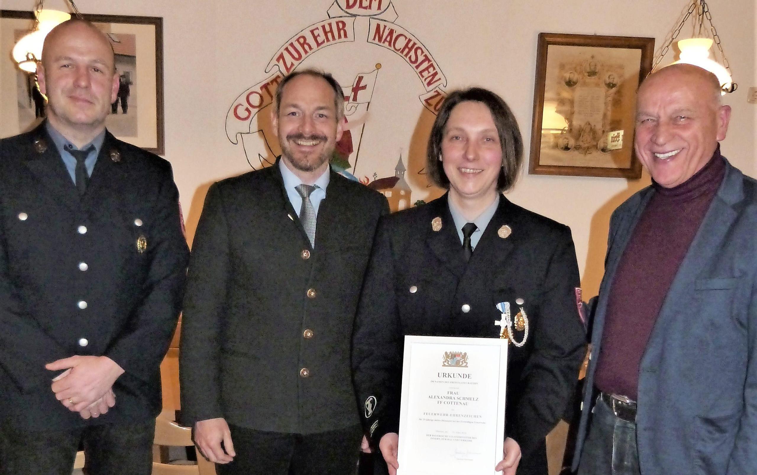 Kommandantin für 25 Jahre Dienstzeit geehrt