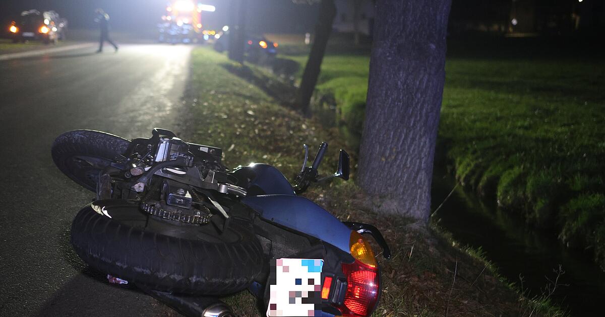 Motorradunfall im Kreis Ansbach - Fahrer ohne Helm schwer verletzt
