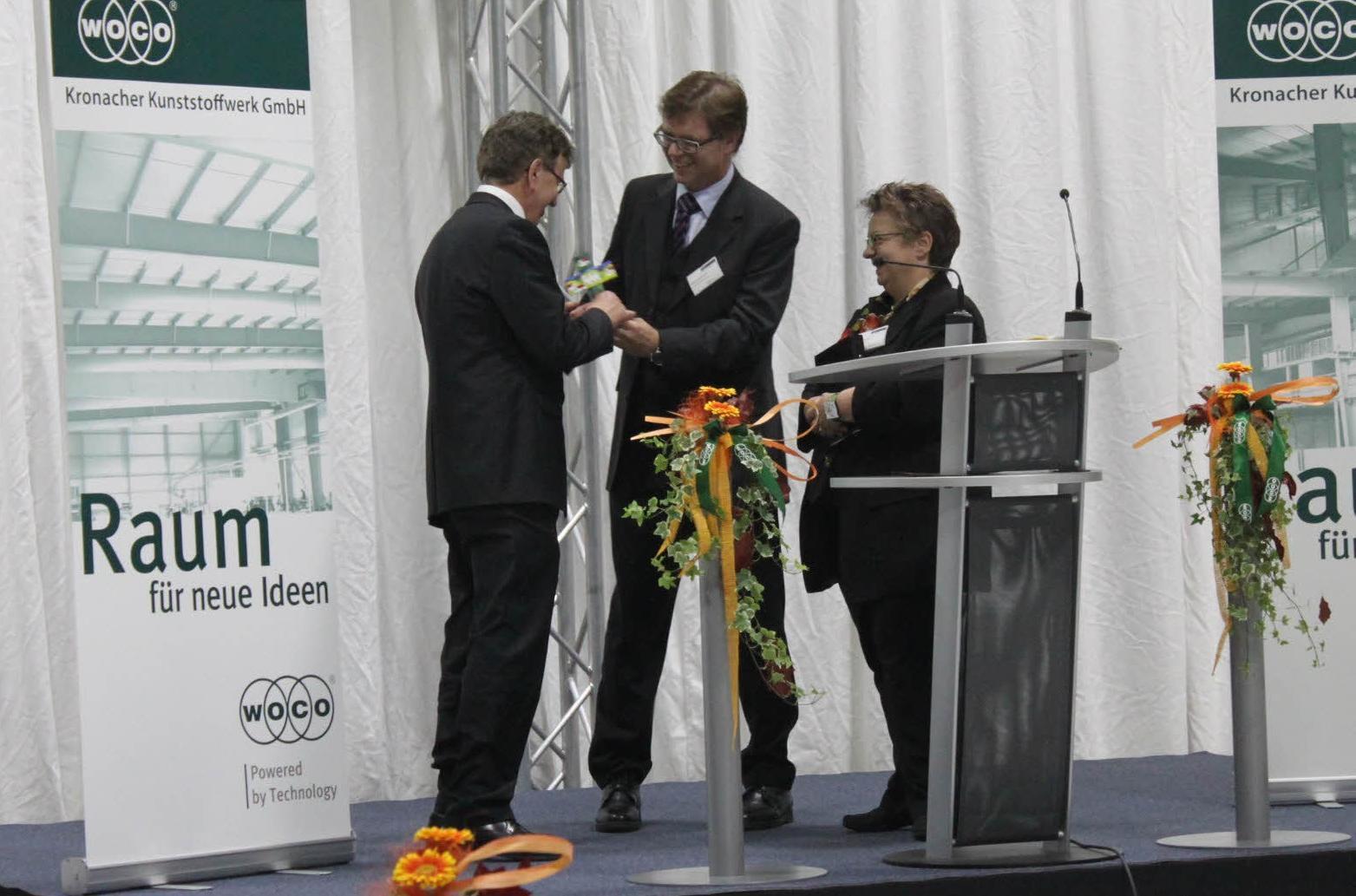 Woco weiht in Kronach neue Halle ein