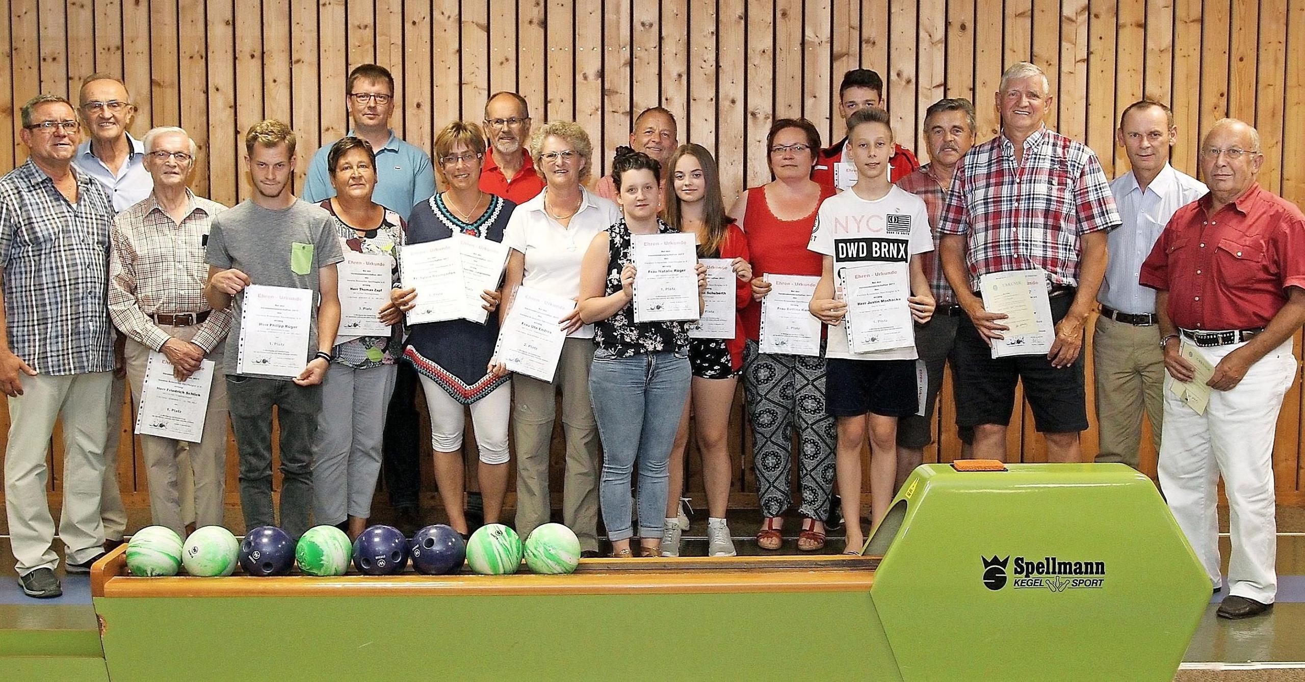 Ein sehr erfolgreiches Jahr für die Kronacher Sportkegler