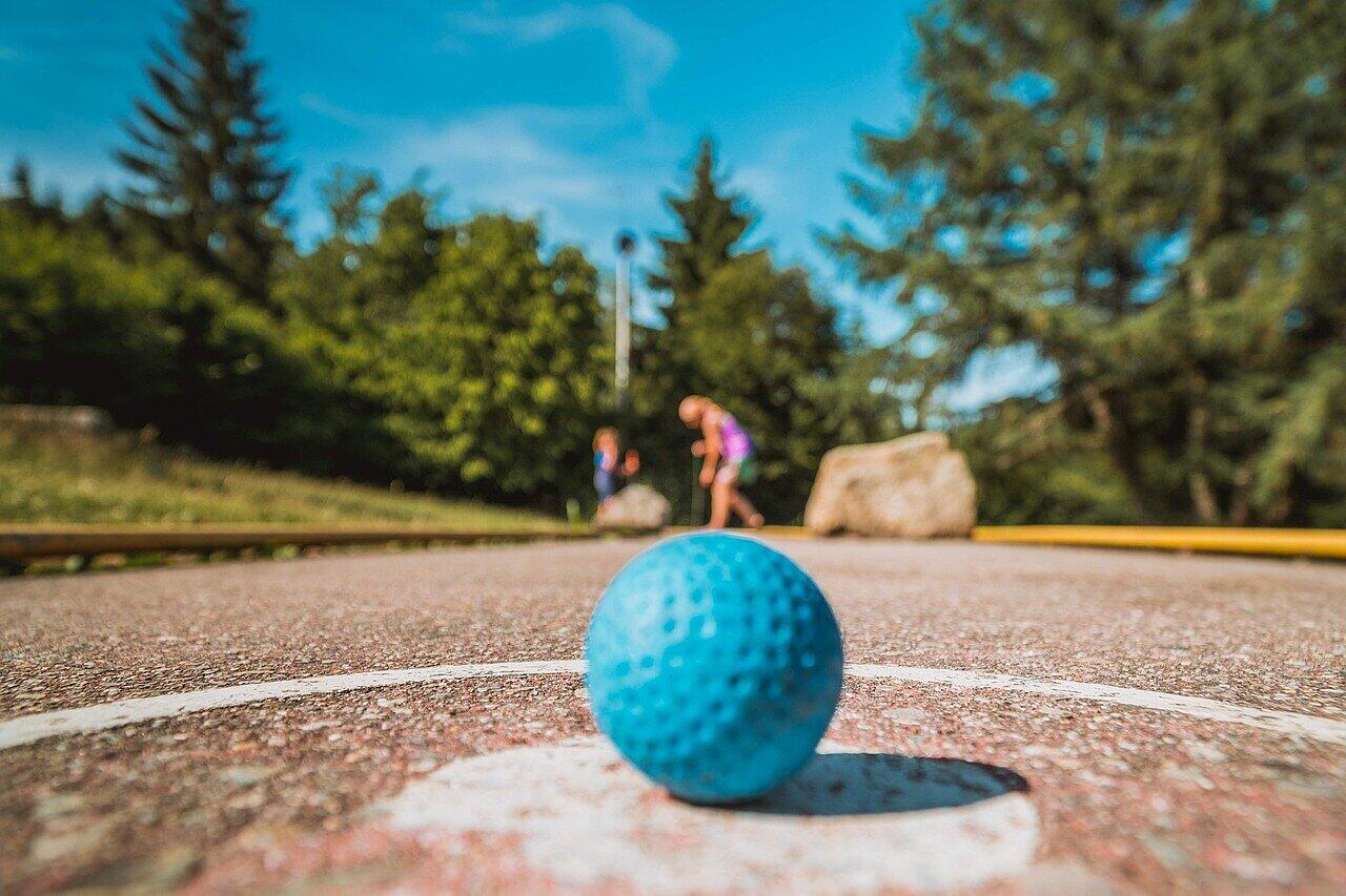 Minigolf in Franken: Die 10 schönsten Anlagen für Spaß und Erholung