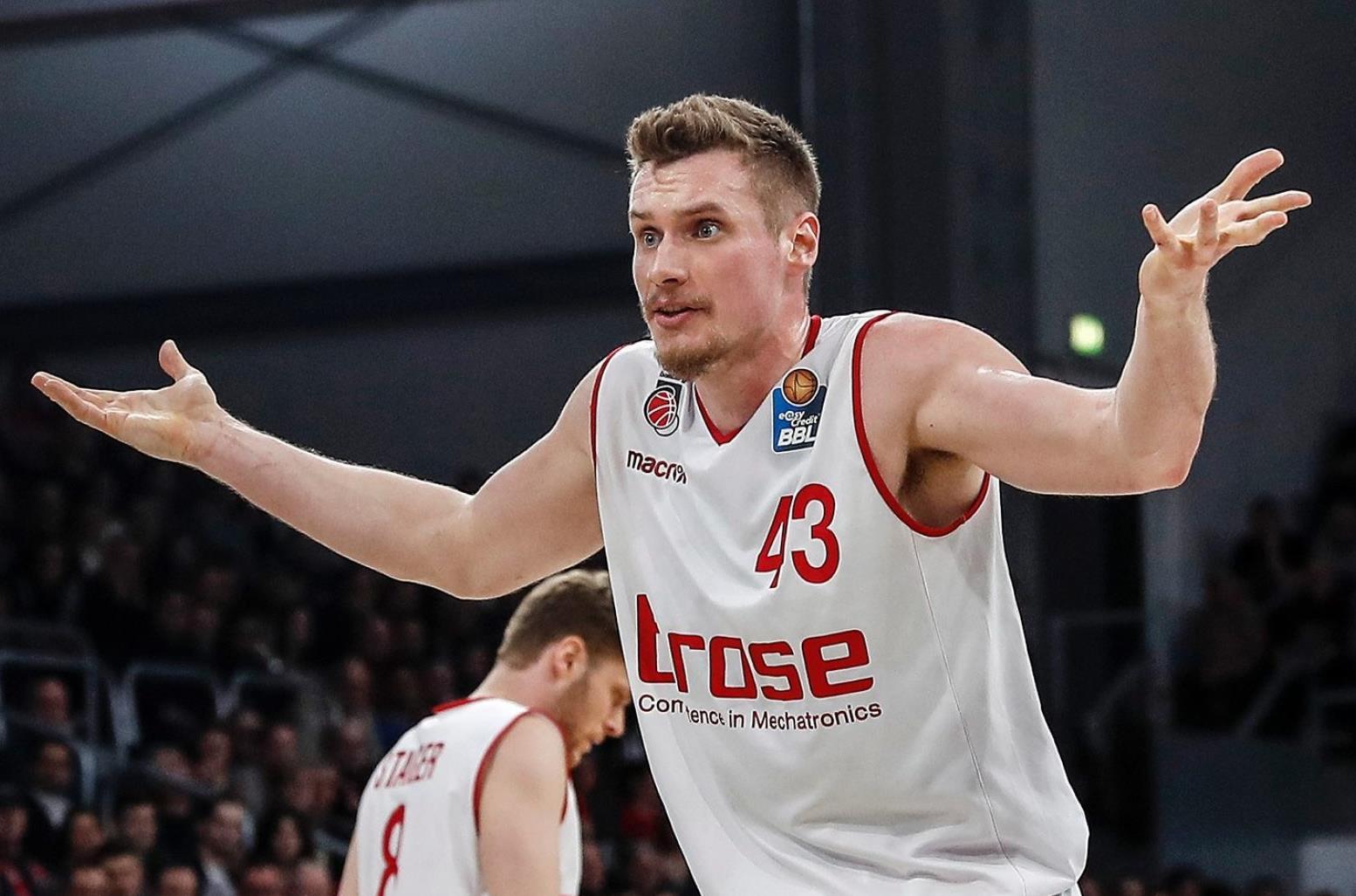 Leon Radosevic von Brose Bamberg zum FC Bayern München