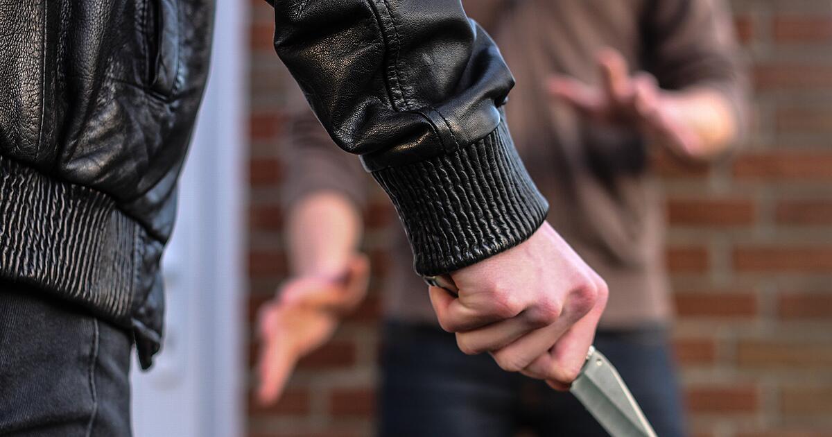 Emskirchen: Verletzter bei Rangelei - Mann zieht Messer