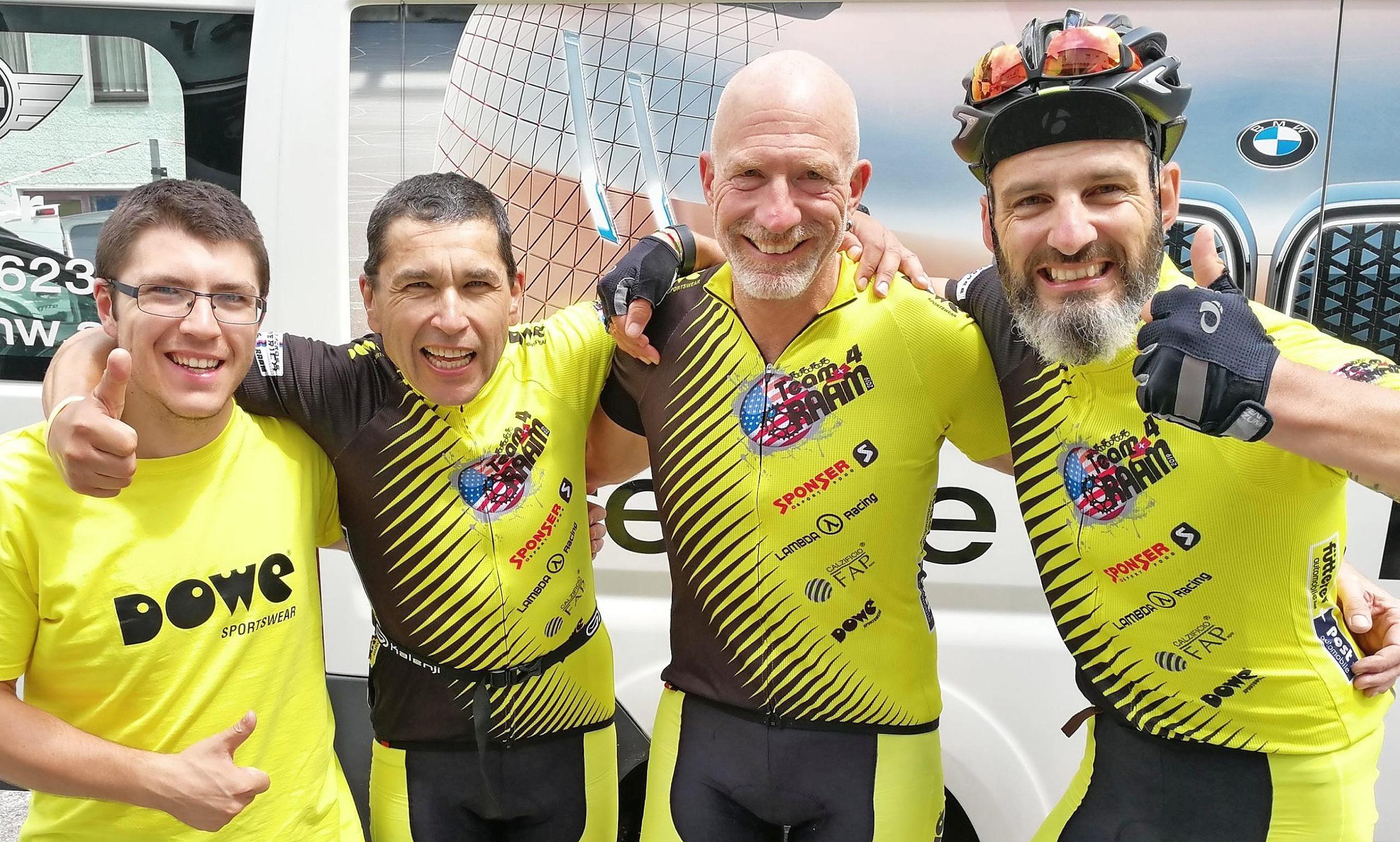 Vater und Sohn Göpfert sind 24 Stunden lang im Sattel gefordert