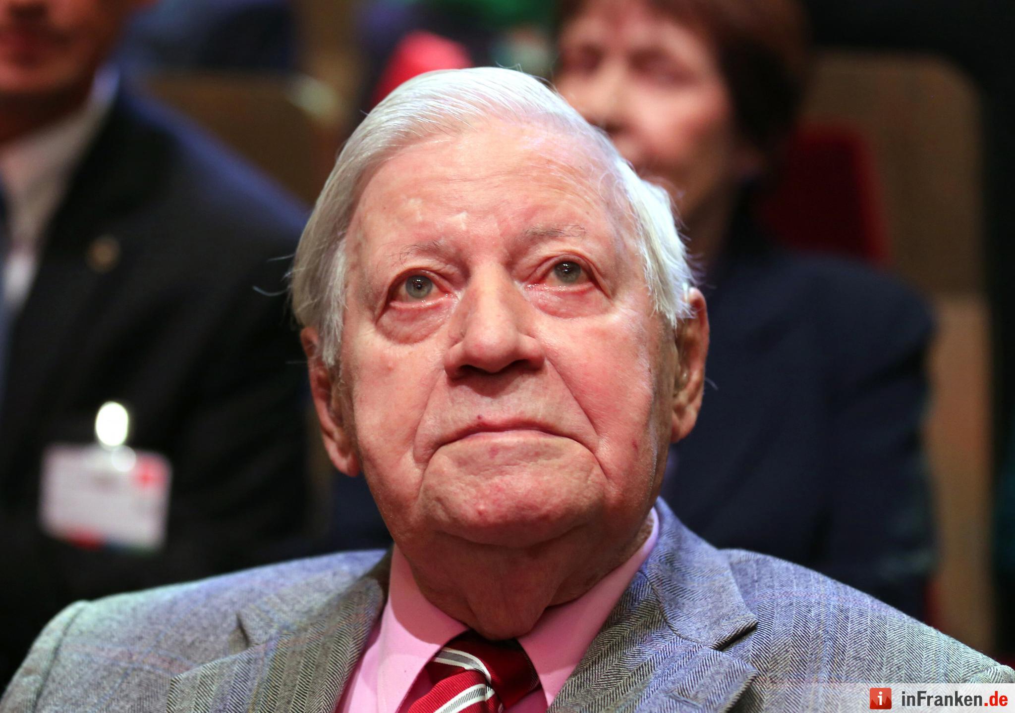Helmut Schmidt: Zitate über das Rauchen - Bildergalerie