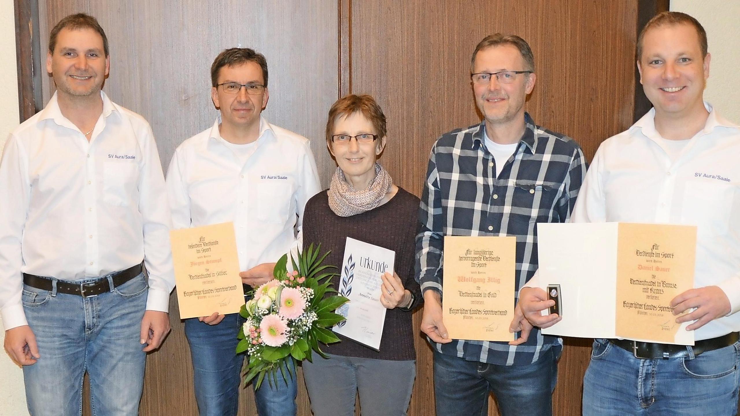 SV Aura zeichnet verdiente Mitglieder aus