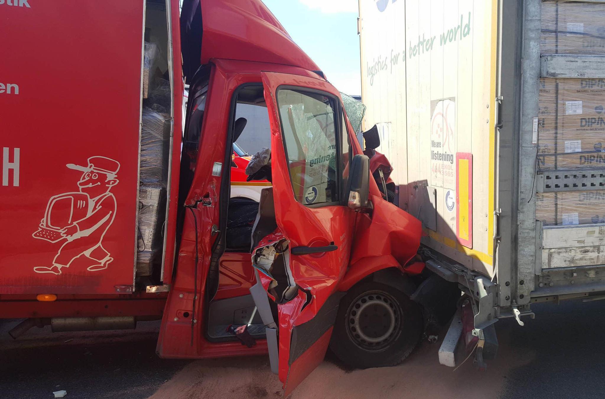 Lkw-Auffahrunfall auf A3 bei Höchstadt: Ein Schwerverletzter