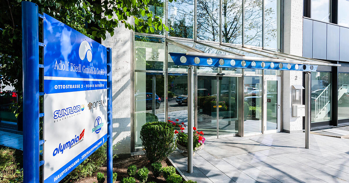 Bayreuth: Sunflair übernimmt Bademode-Firma Adolf Riedl - Stellenabbau