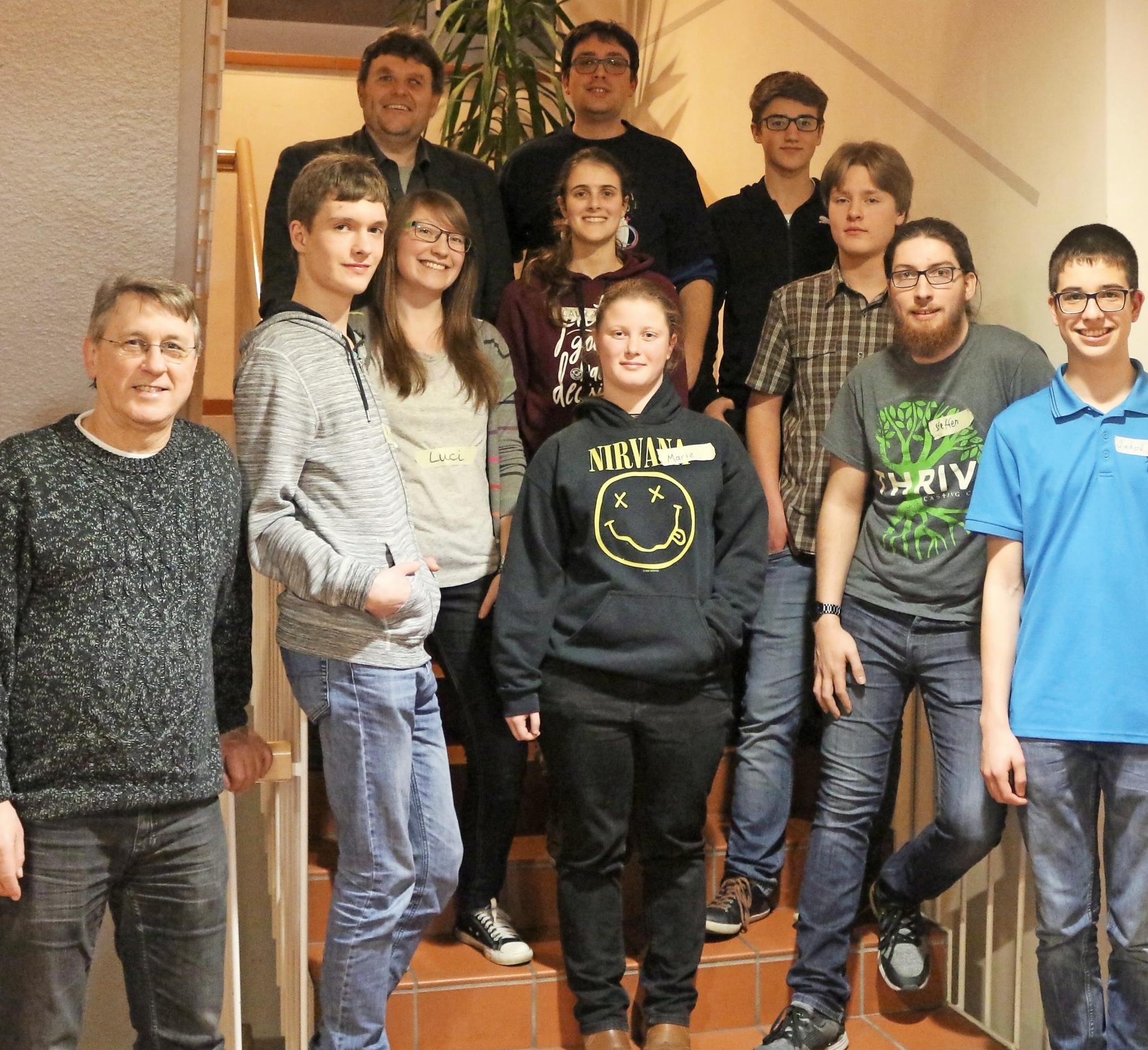 Evangelische Jugend hat ein neues T-Shirt und Leitungsteam