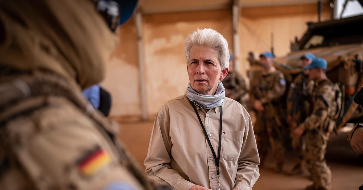 EU-Abgeordnete fordern Unabhängigkeit von Nato