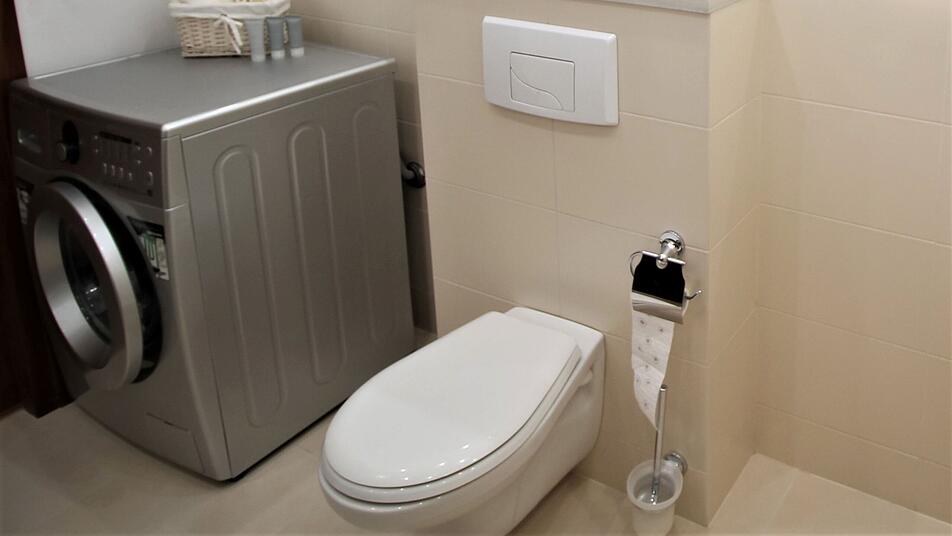 Toilette verstopft: Das kannst du tun, wenn dein Klo Probleme macht