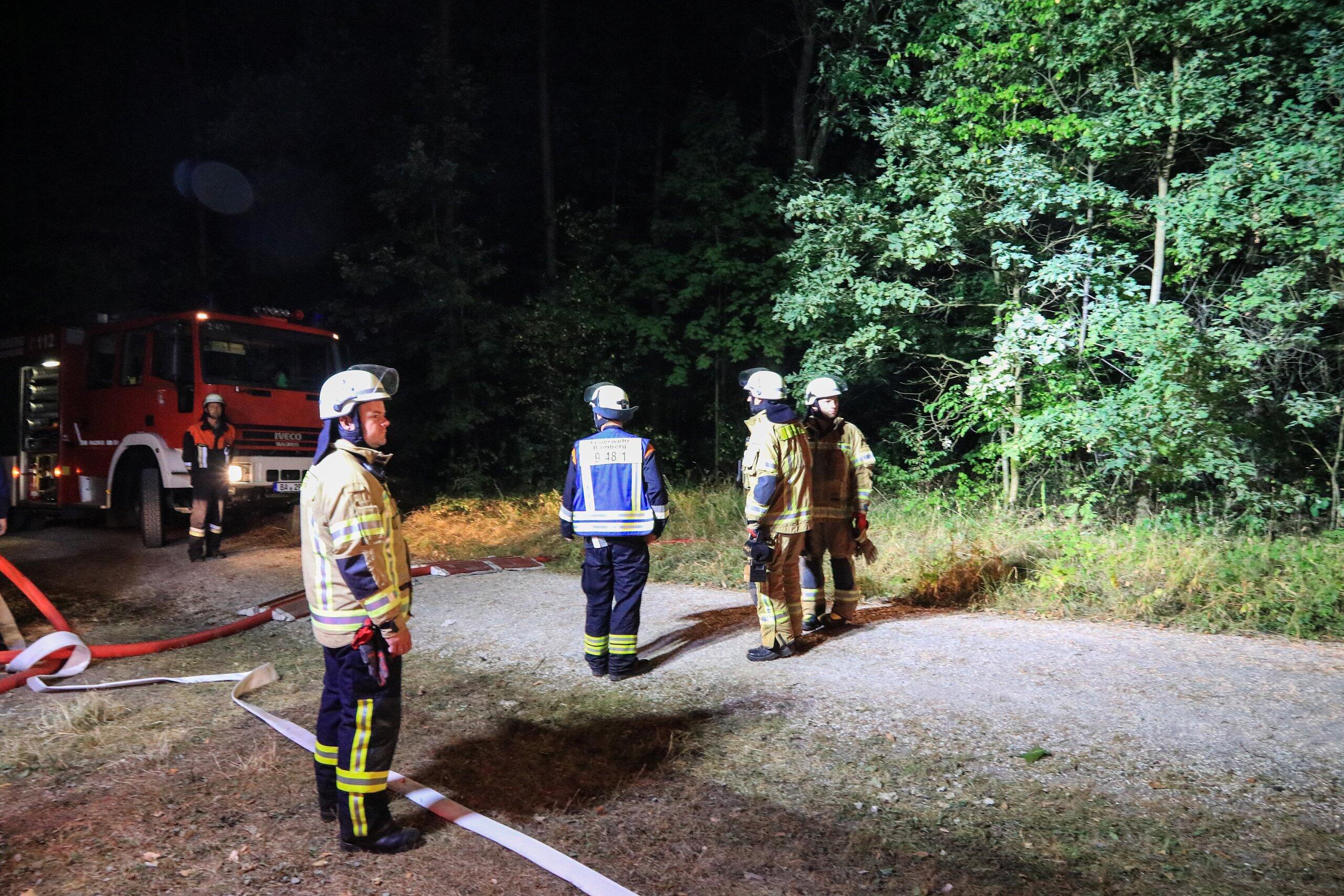 Bilder von: Waldbrand im Hauptsmoorwald Bamberg: Großeinsatz der Feuerwehr