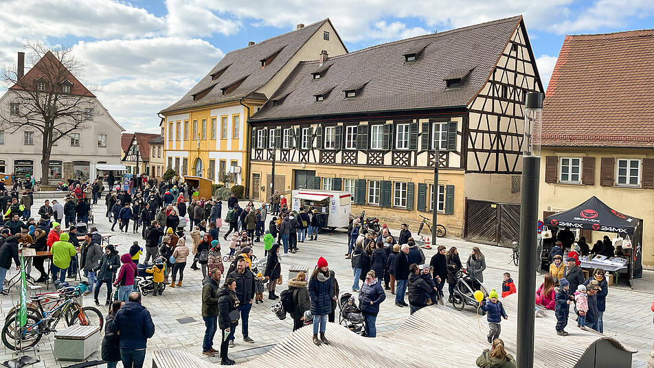 Hallstadt: Stadt lädt zum Frühjahrsmarkt ein - vielfältiges Programm ...