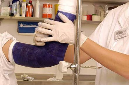 Coburg: 23-Jähriger attackiert Arzt mit Gipsschiene - Was war der Grund ...