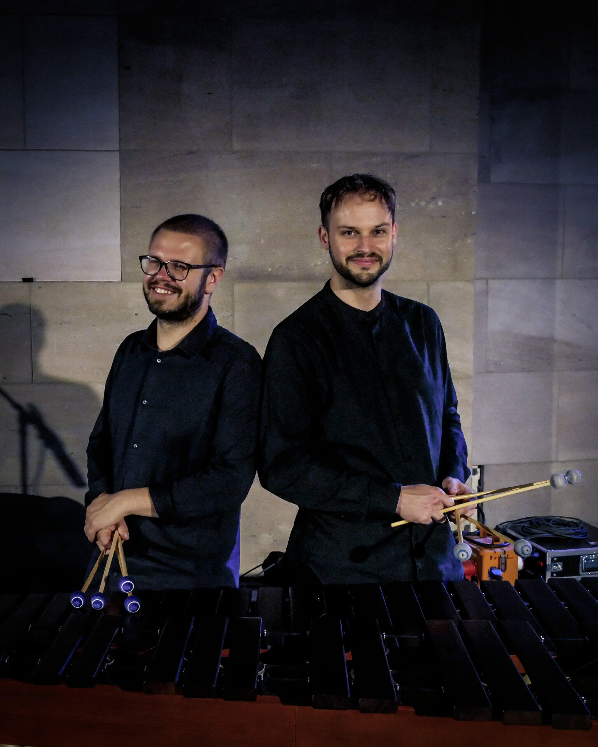 Bad Kissingen: Percussion-Duo "zweiPLUSeins" tritt bei Winterzauber auf ...