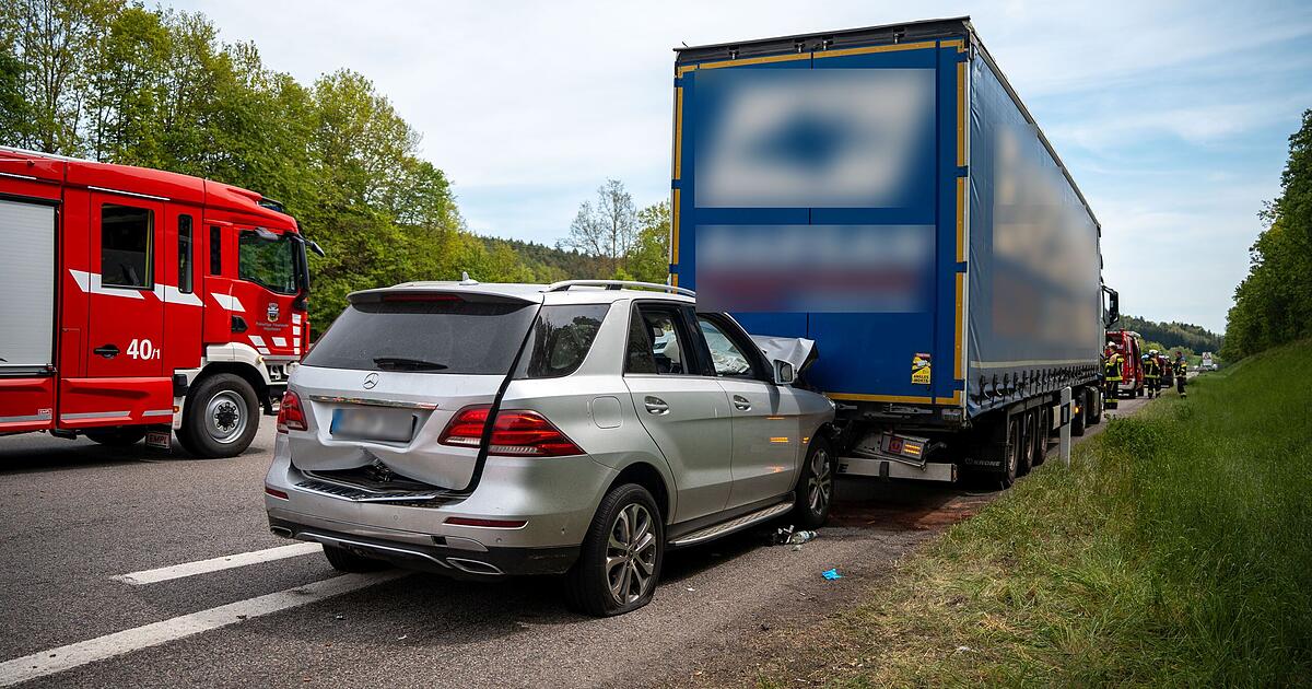 Kreis Roth: Drei Verletzte bei Unfall auf A9 - Rettungshubschrauber im ...