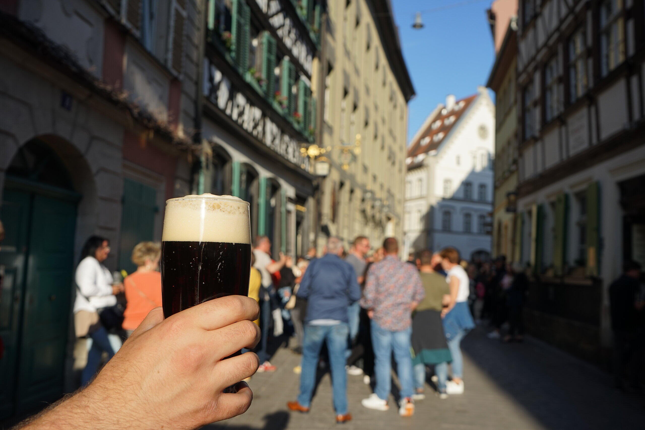 Schlenkerla in Bamberg: Woher kommt der Name der Rauchbier-Brauerei?