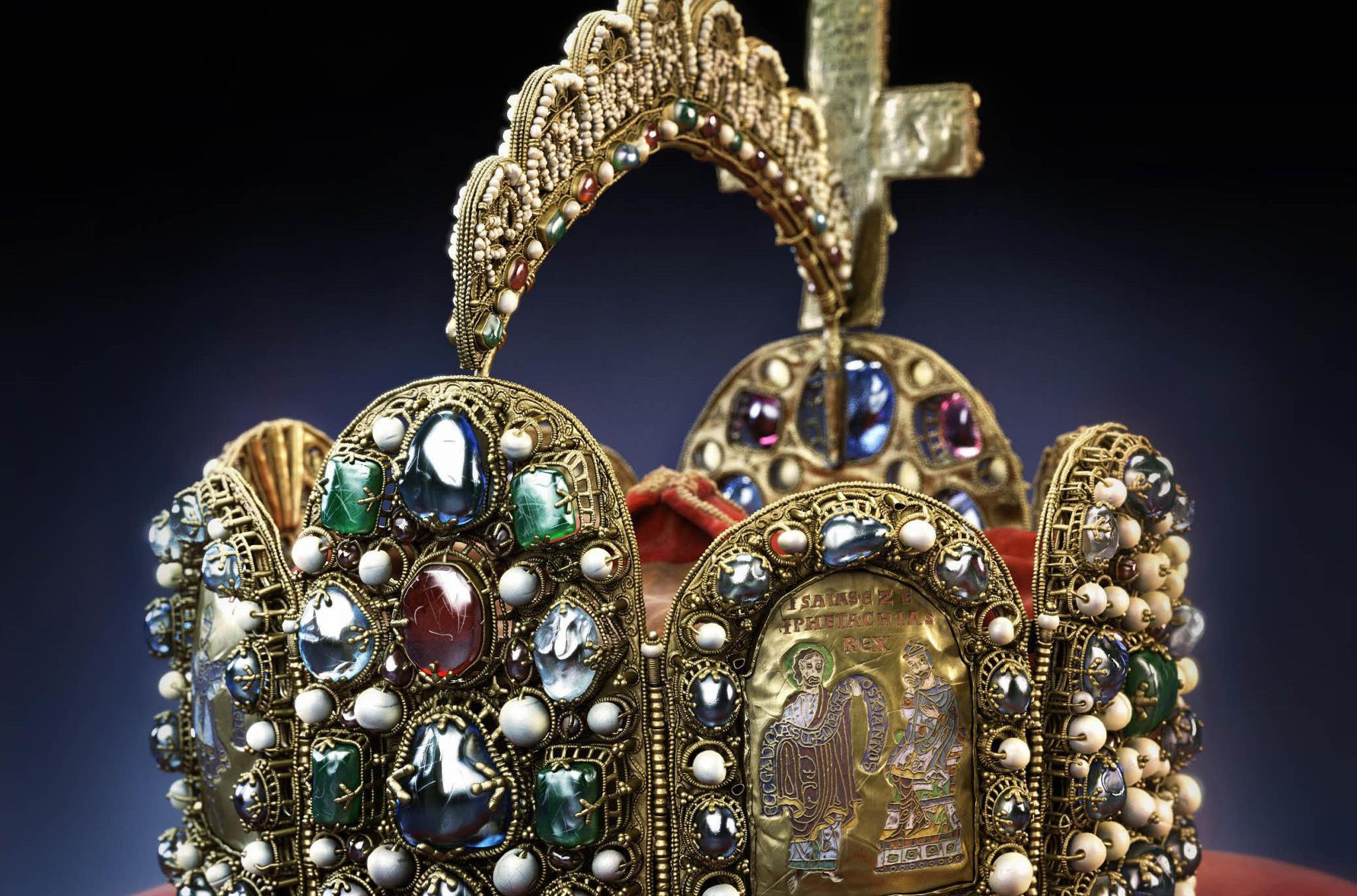 Keine Wien-Reise: Wie die Krone für die Ausstellung auf der Kaiserburg ...