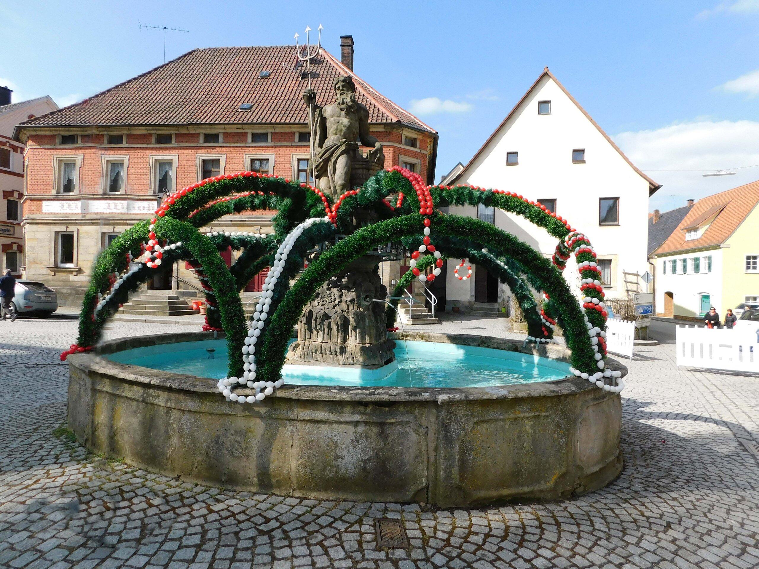 Bilder von: Die schönsten Osterbrunnen in Franken