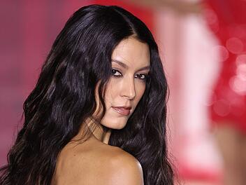 GNTM-Star Rebecca Mir postet intimes Foto, das Datendiebe ihr stahlen