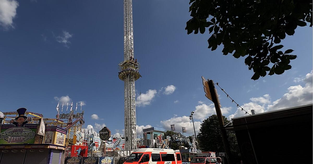 Feuerwehr auf Würzburger Kiliani-Volksfest mit spektakulärer Übung