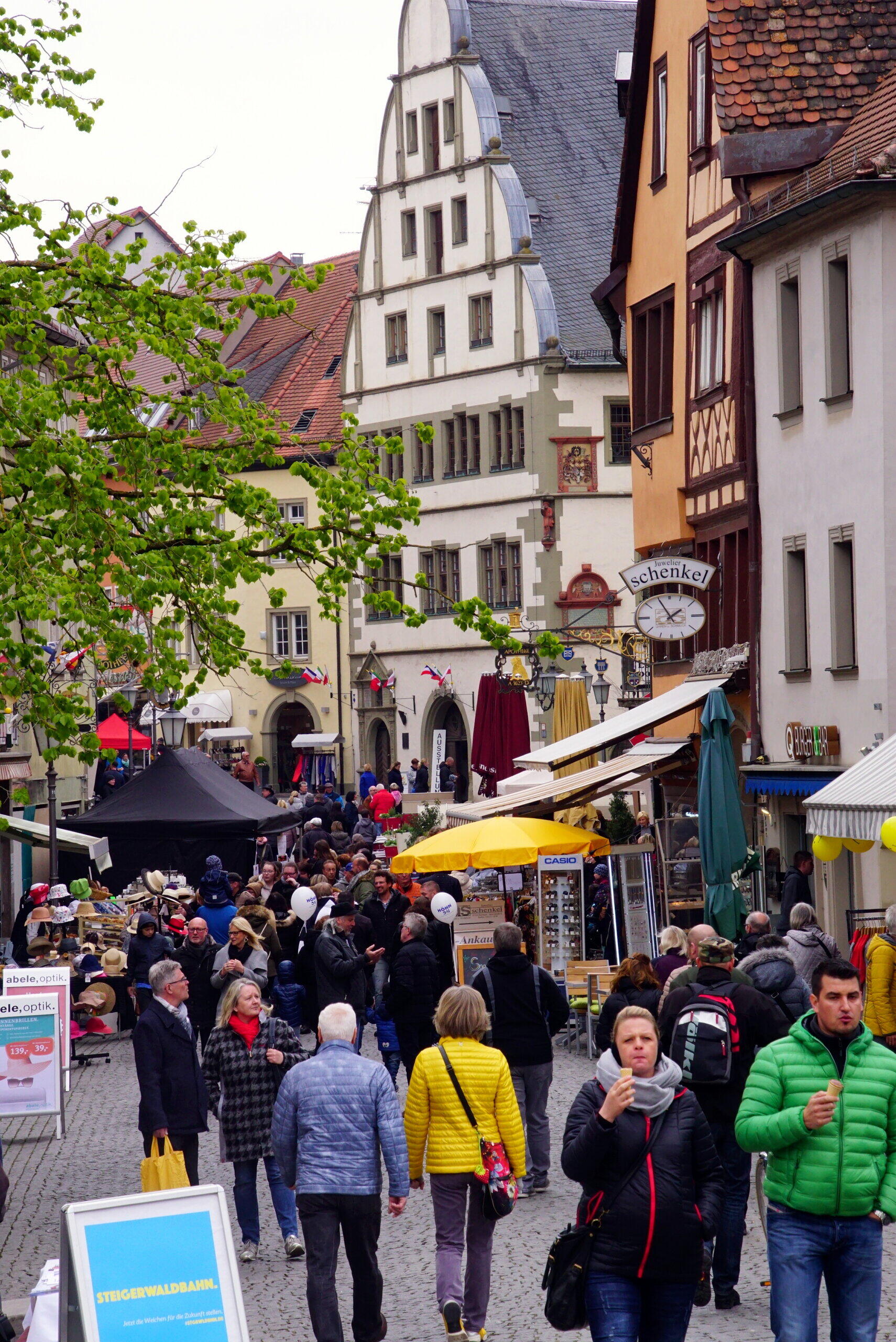 Kitzingen: Stadt lädt zu traditionellem Frühlingsauftakt ein ...