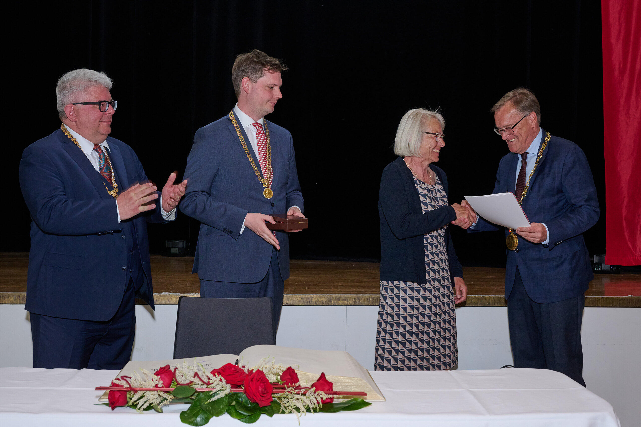 Bamberg: Stadt ehrt sieben Persönlichkeiten mit Medaillen - "sind echte ...